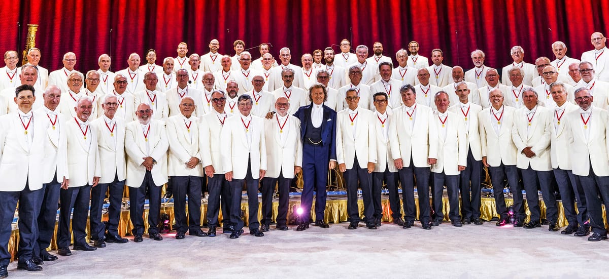 Zing mee met André met de Mastreechter Staar